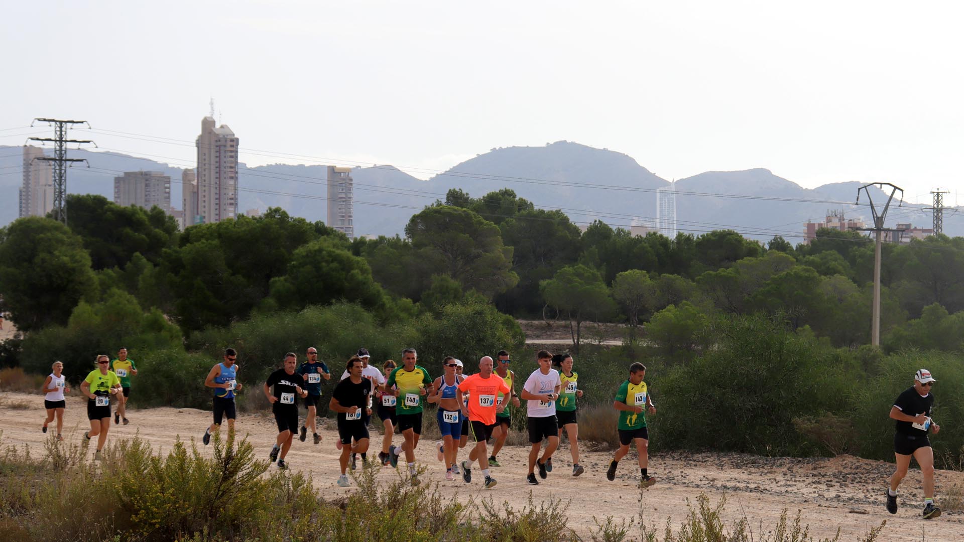 Cerca de 500 personas participan en el III Cross Solidario Campo a ...
