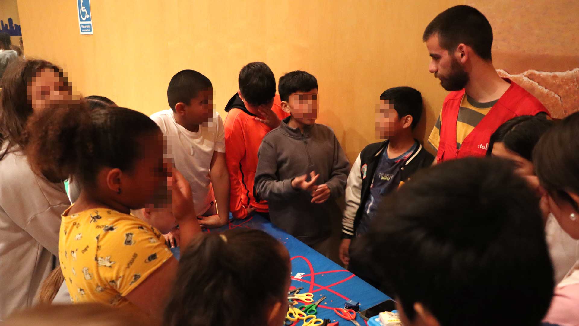 Un centenar de alumnos de Primaria participan en una Escape Room sobre ...