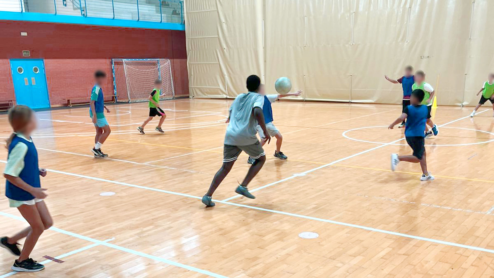 Nearly 1,000 children and teenagers enjoy summer sports at Benidorm ...