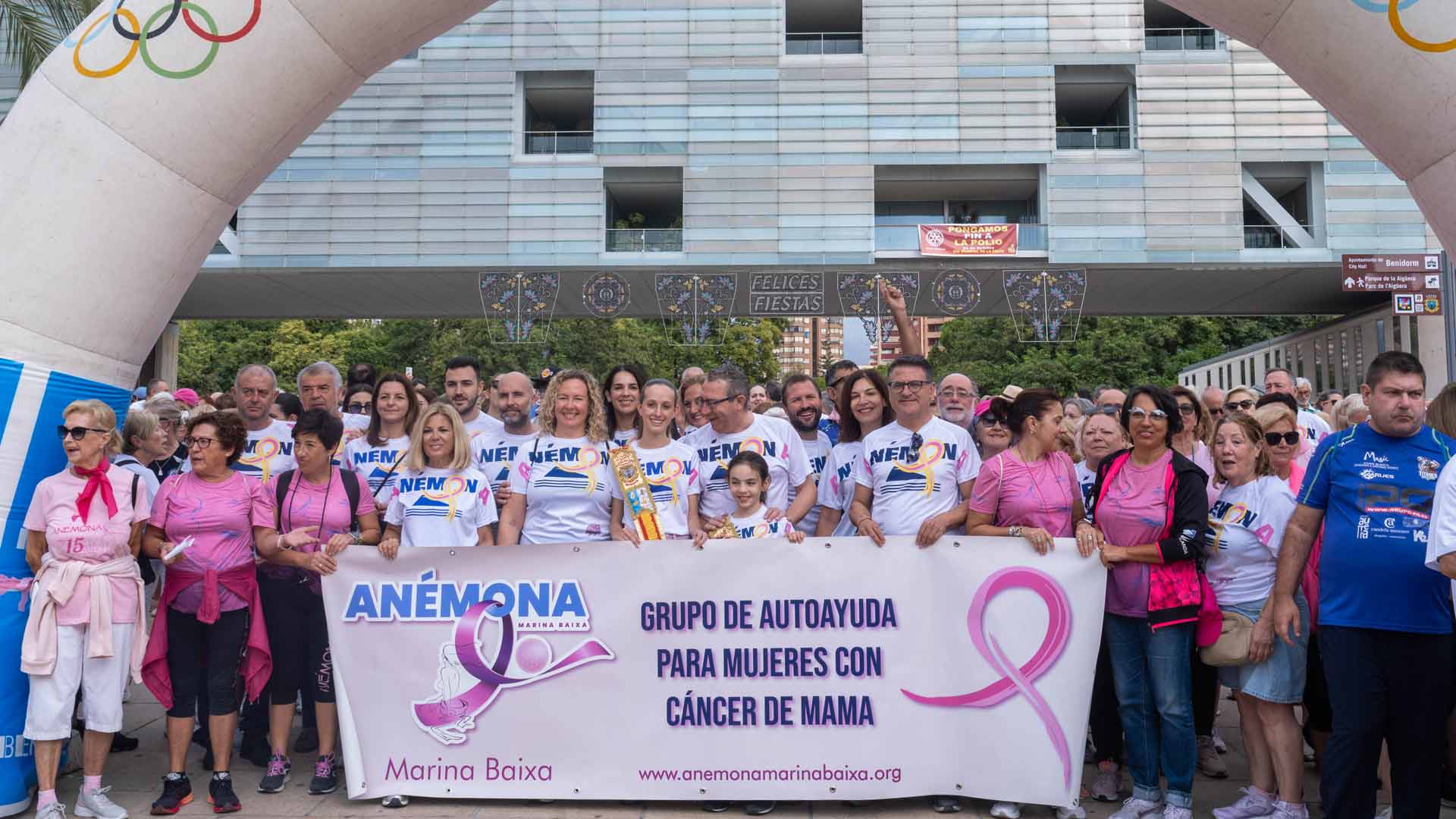Más blanca que nunca, la ‘marea rosa’ de Anémona recorre solidaria ...