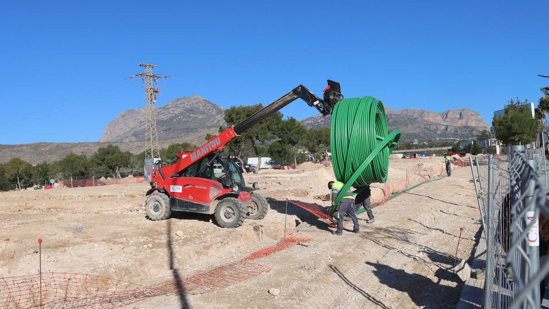 The new park-and-ride parking space on Beniardá Avenue will be ...